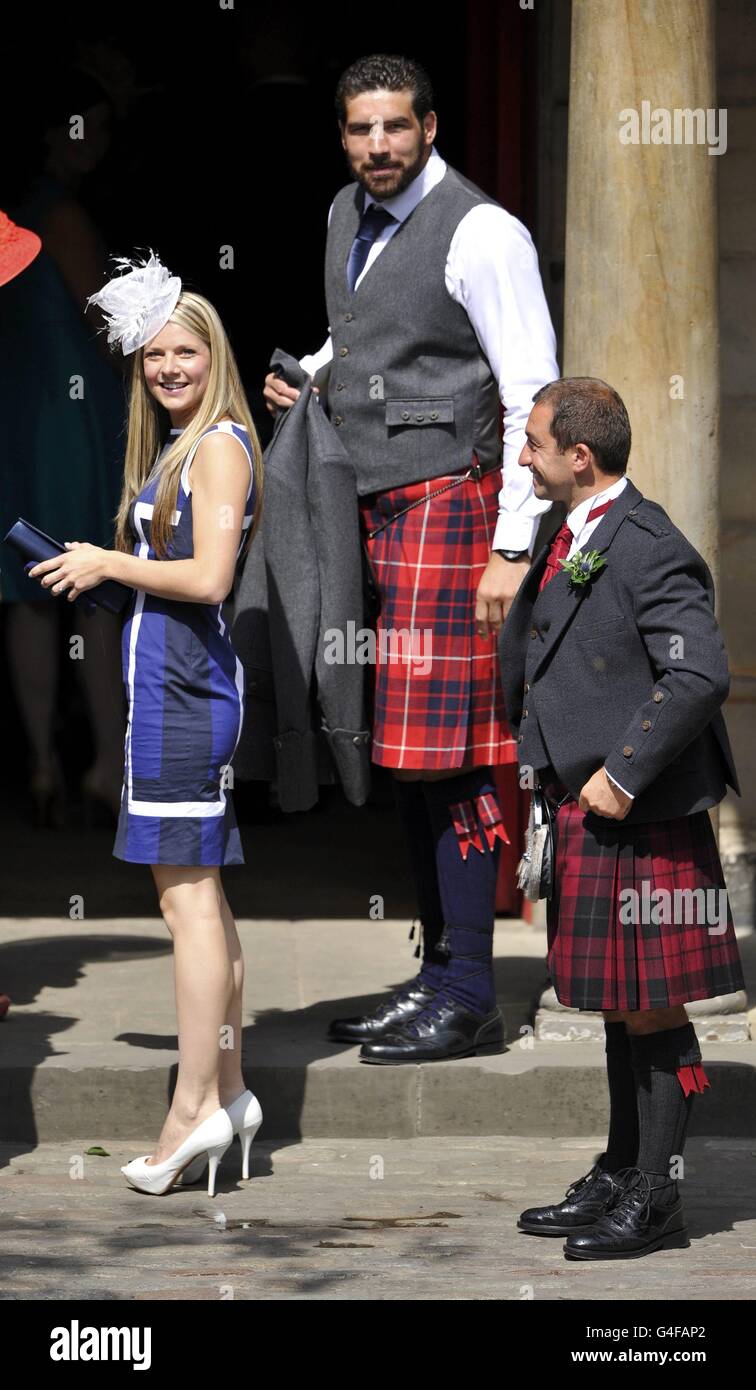 Unidentified guests arrive for the wedding of Mike Tindall and Zara ...