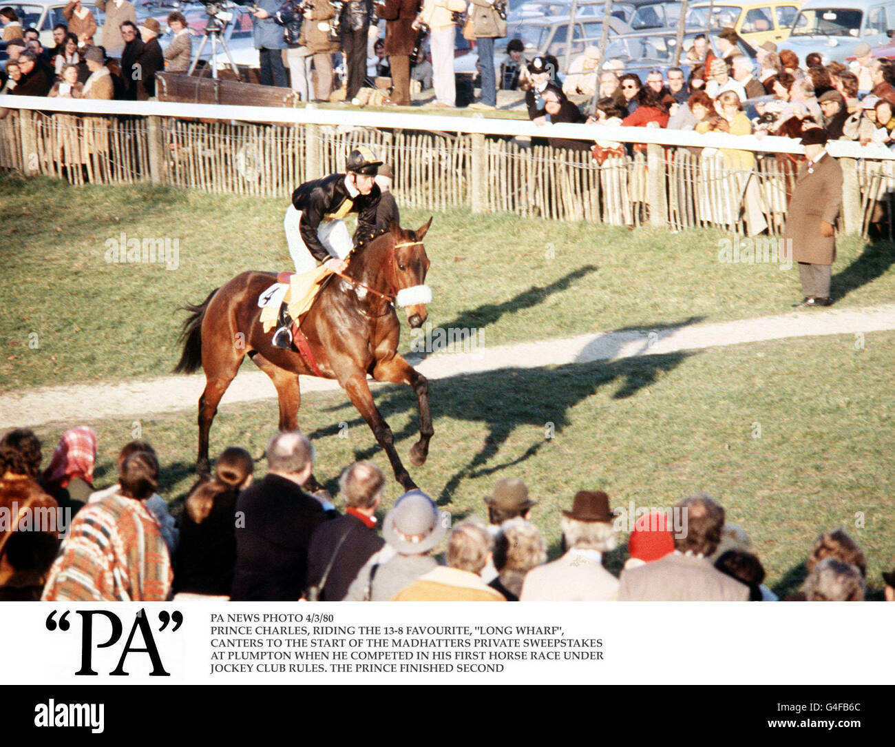 PA NEWS PHOTO 4/3/80 PRINCE CHARLES, RIDING THE 13-8 FAVOURITE, "LONG ...