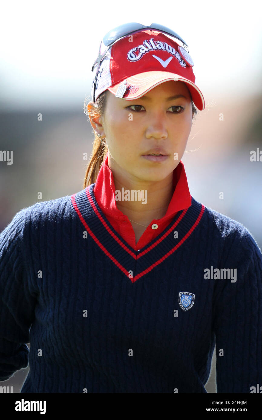 Momoko ueda hi-res stock photography and images - Alamy