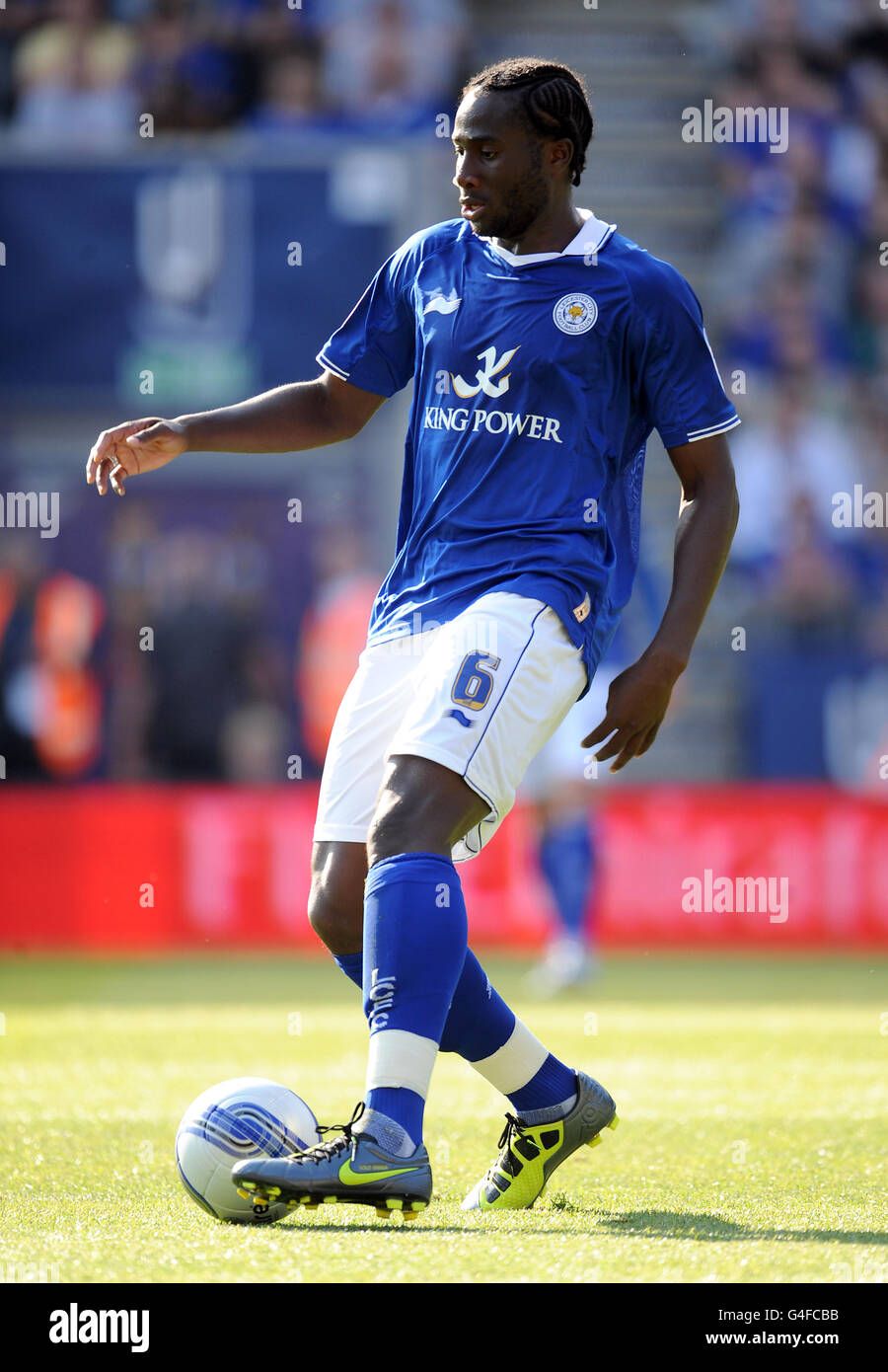 Sol bamba football hi-res stock photography and images - Alamy