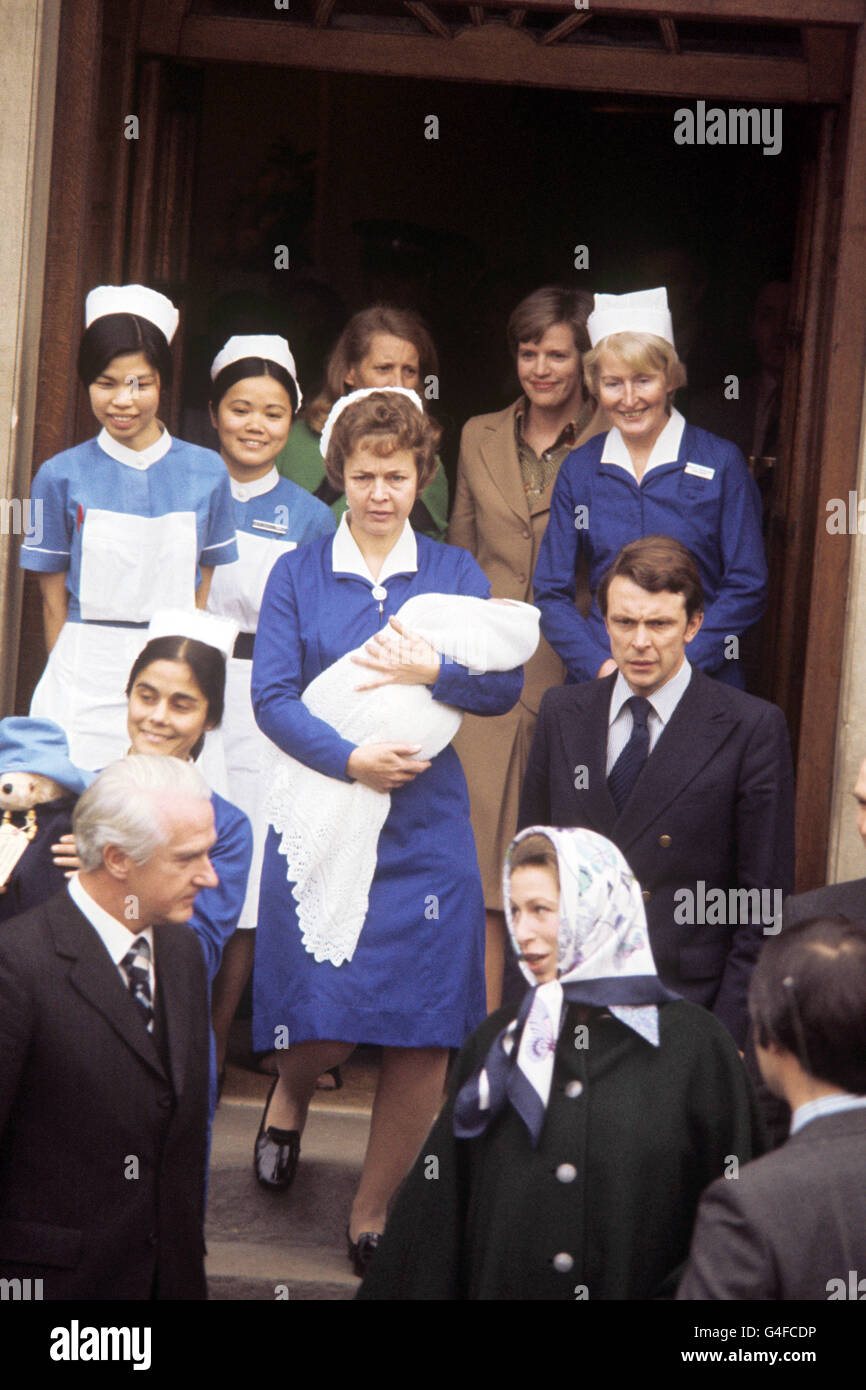 Royalty - Princess Anne with Baby Peter - St Mary's Hospital, London ...