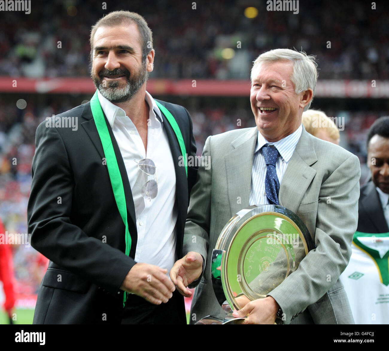 Manchester United manger Alex Ferguson with New York Cosmos manager ...
