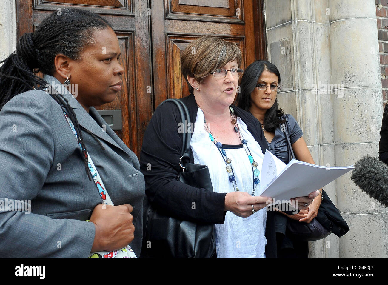 Lawyer marcia willis stewart left and helen shaw hi-res stock ...