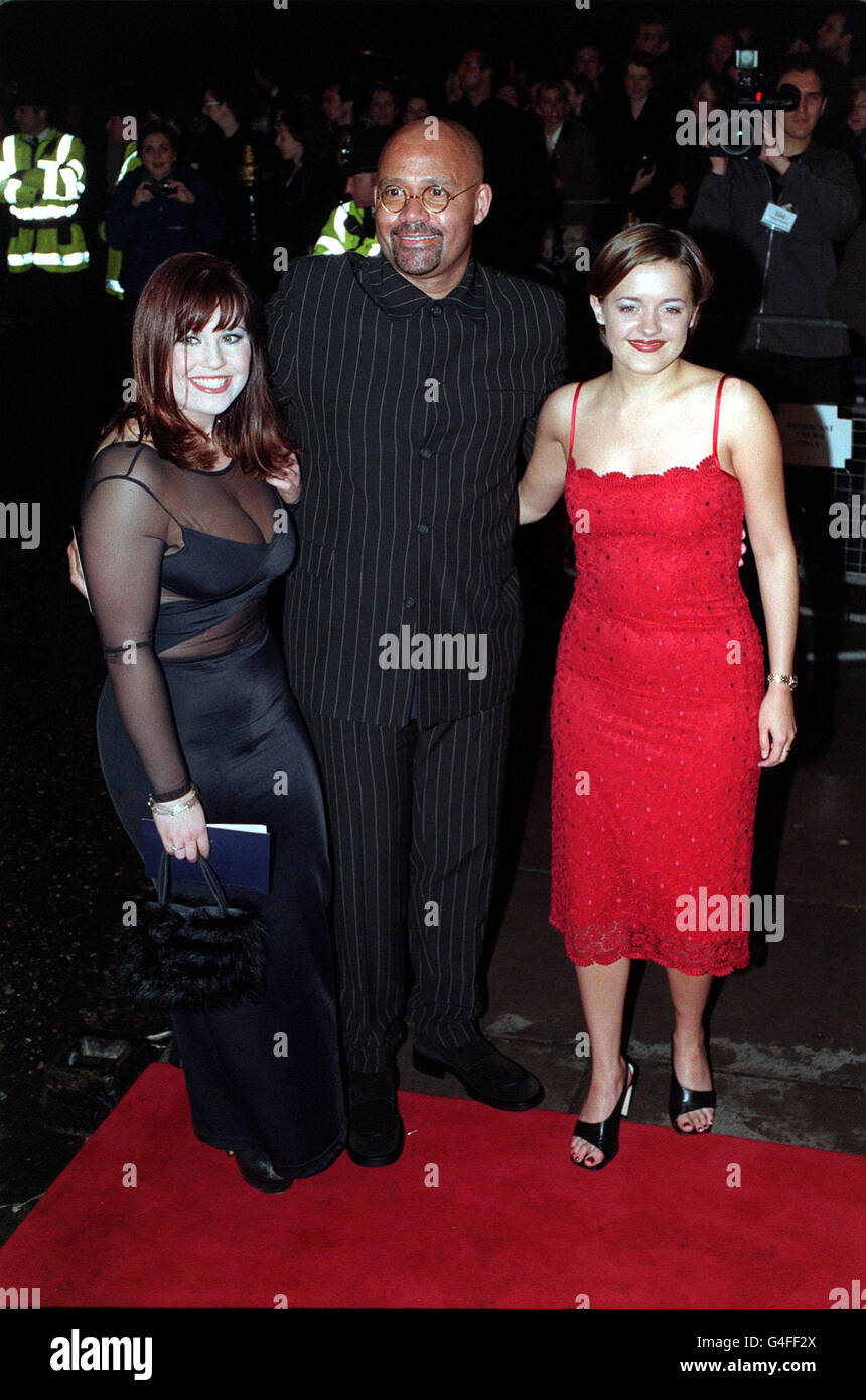 PA News 27/10/98 'Brookside' actors (from left) Tiffany Chapman (who ...