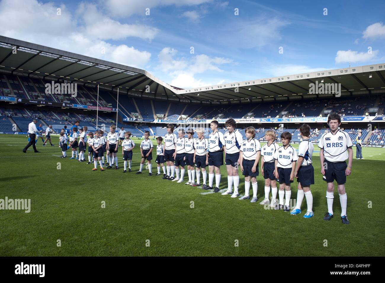 Mascots prepare emc test murrayfield hi-res stock photography and ...