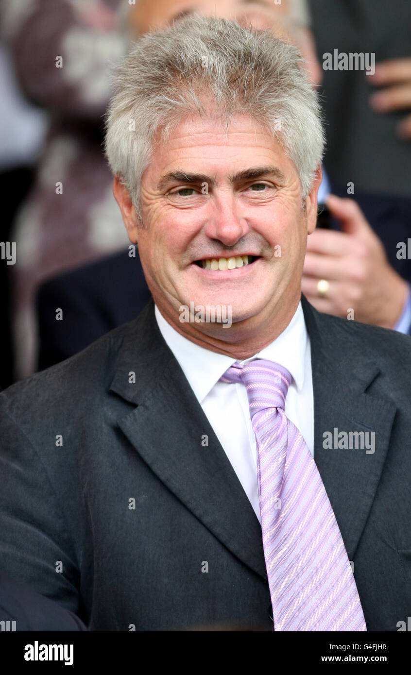 Nick hancock hi-res stock photography and images - Alamy