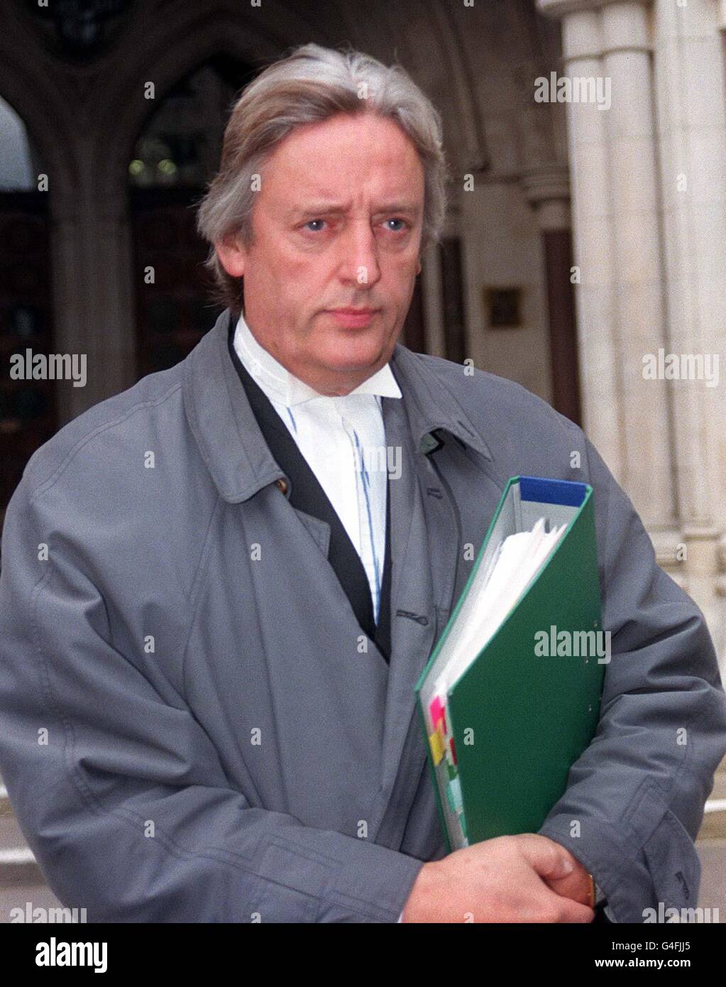 Courts Michael Mansfield QC Stock Photo - Alamy