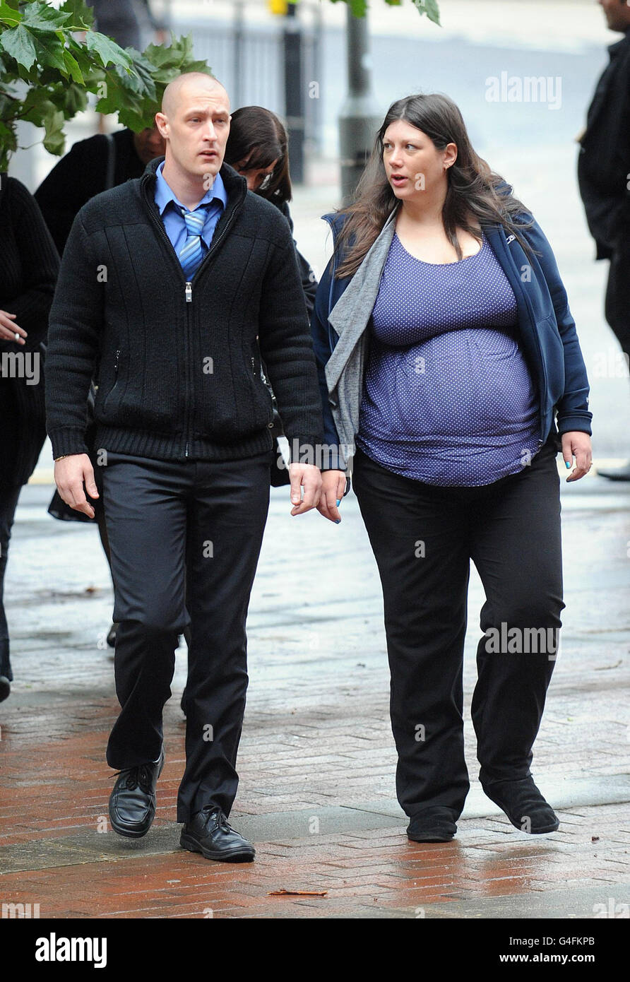 Gareth Durrant arrives at Hull Court Centre with his wife Sarah Durrant ...