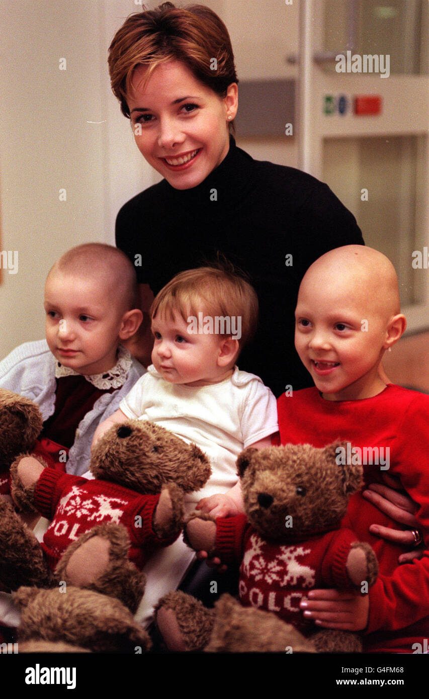 Darcey Bussell children & teddy bears Stock Photo - Alamy