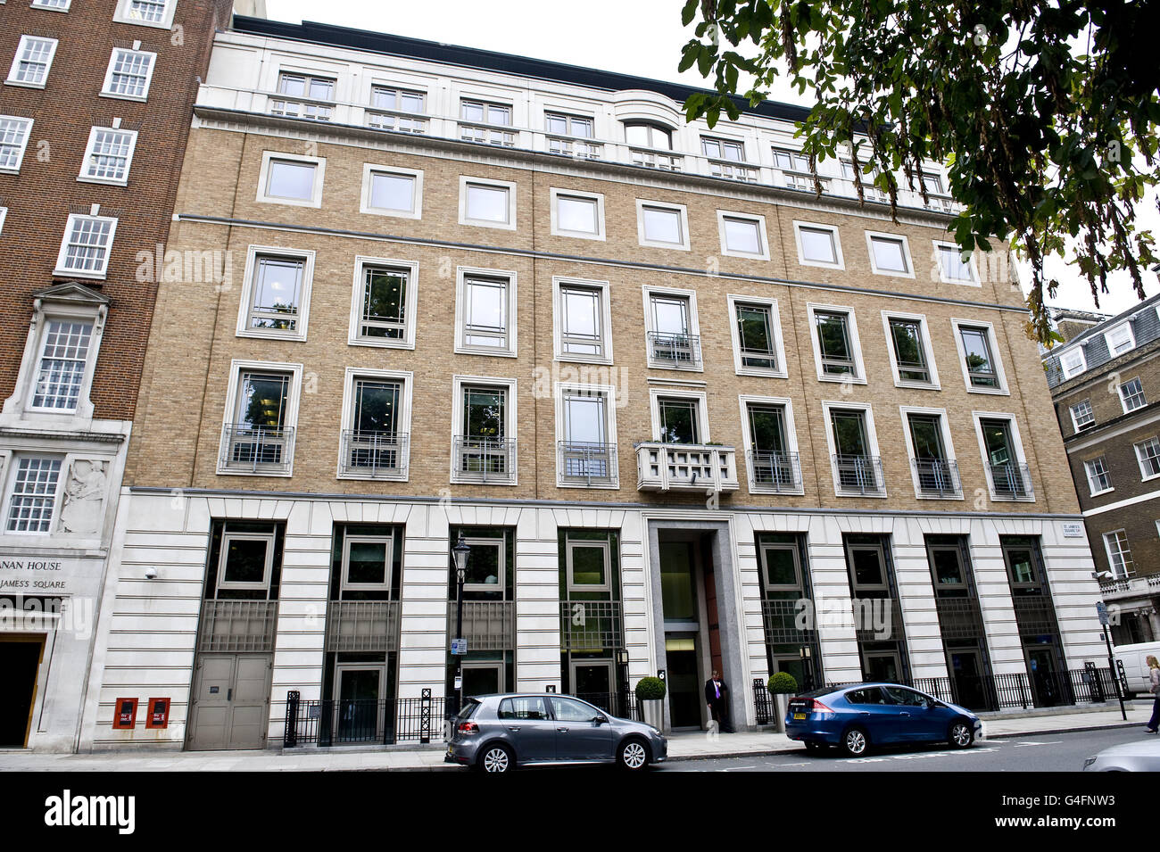 The Head Office of BP in London Stock Photo - Alamy