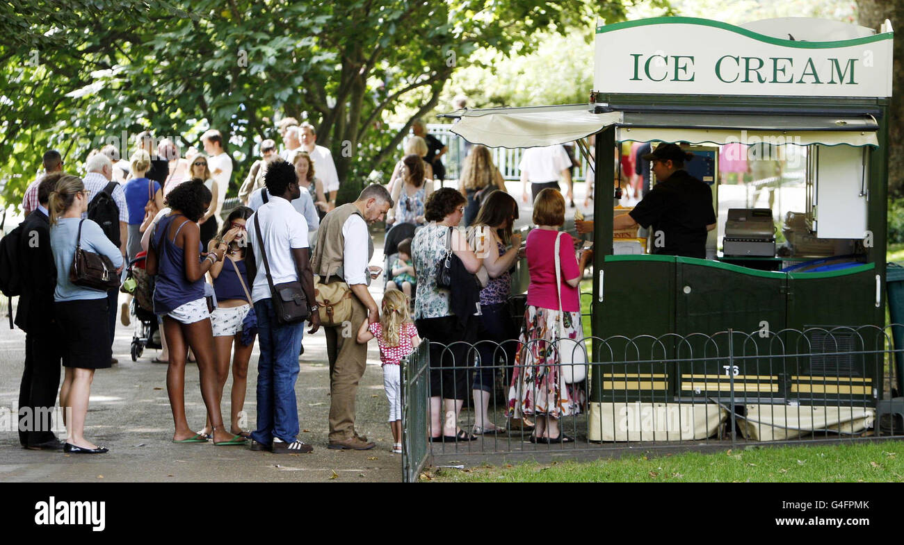 Summer weather august 1st hi-res stock photography and images - Alamy