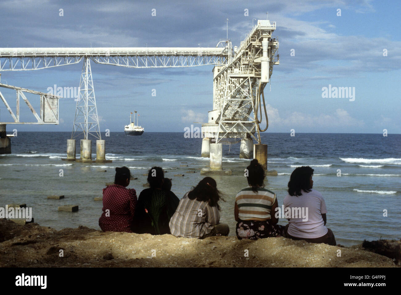 Royalty - Queen Tour of Australia and South Pacific - Nauru Stock Photo ...