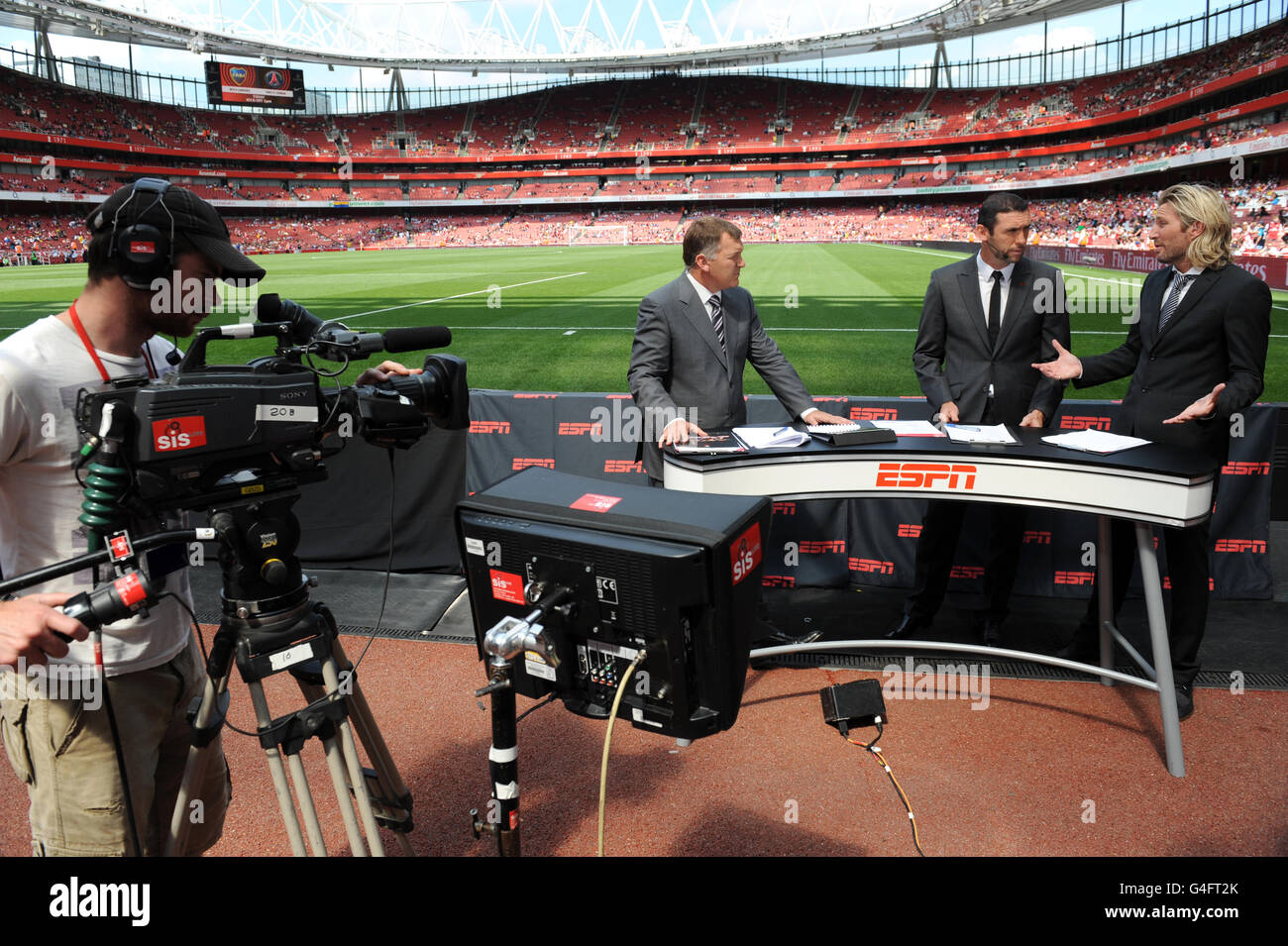 Football commentators equipment hi-res stock photography and images - Alamy