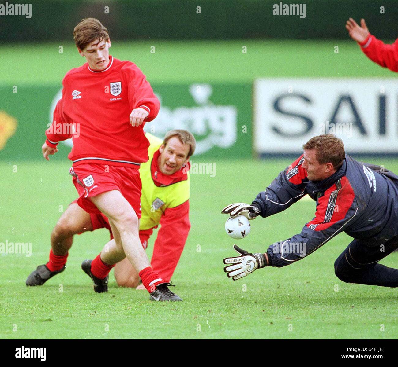 SOCCER Gareth Barry Stock Photo - Alamy
