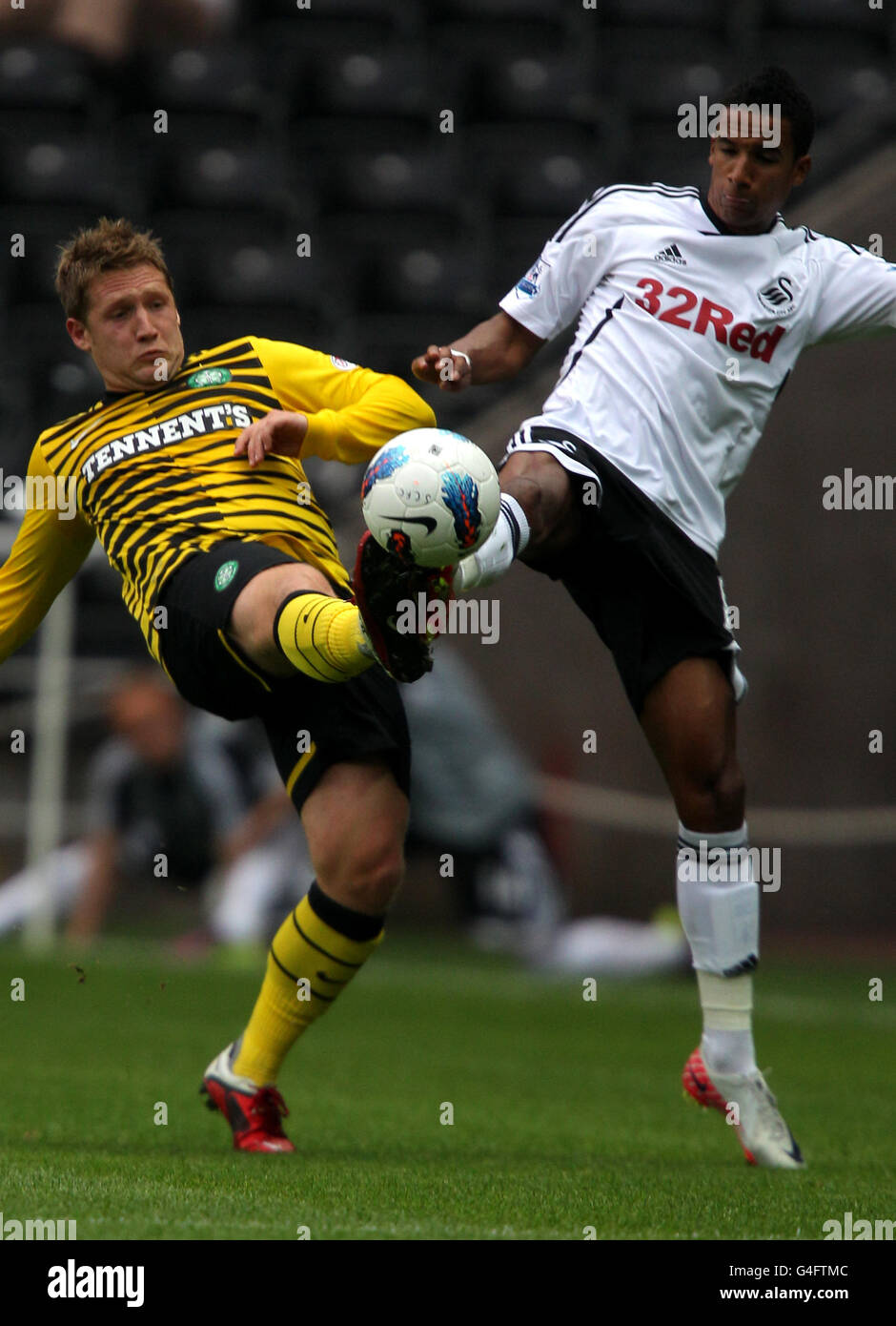 Swansea citys scott sinclair right and celtics kris commons hi-res ...
