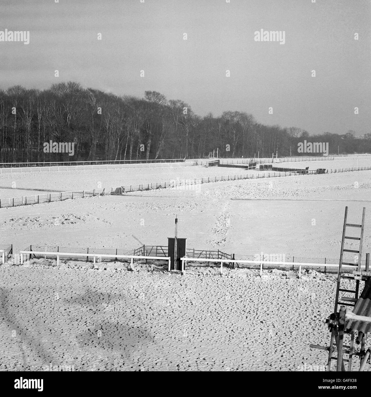 Cold weather racing Black and White Stock Photos & Images - Alamy