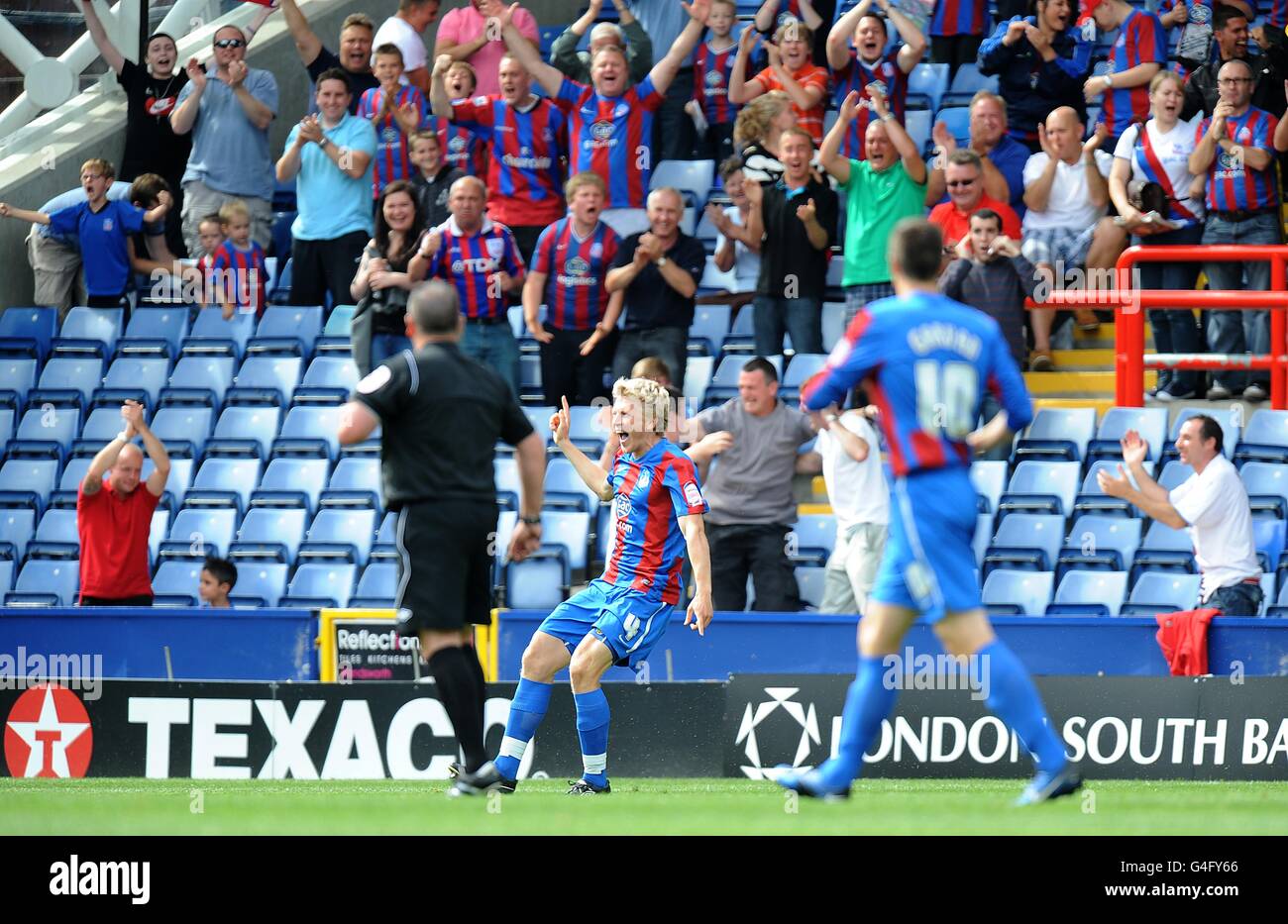 Crystal Palace's Jonathan Parr celebrates scoring the opening goal of ...