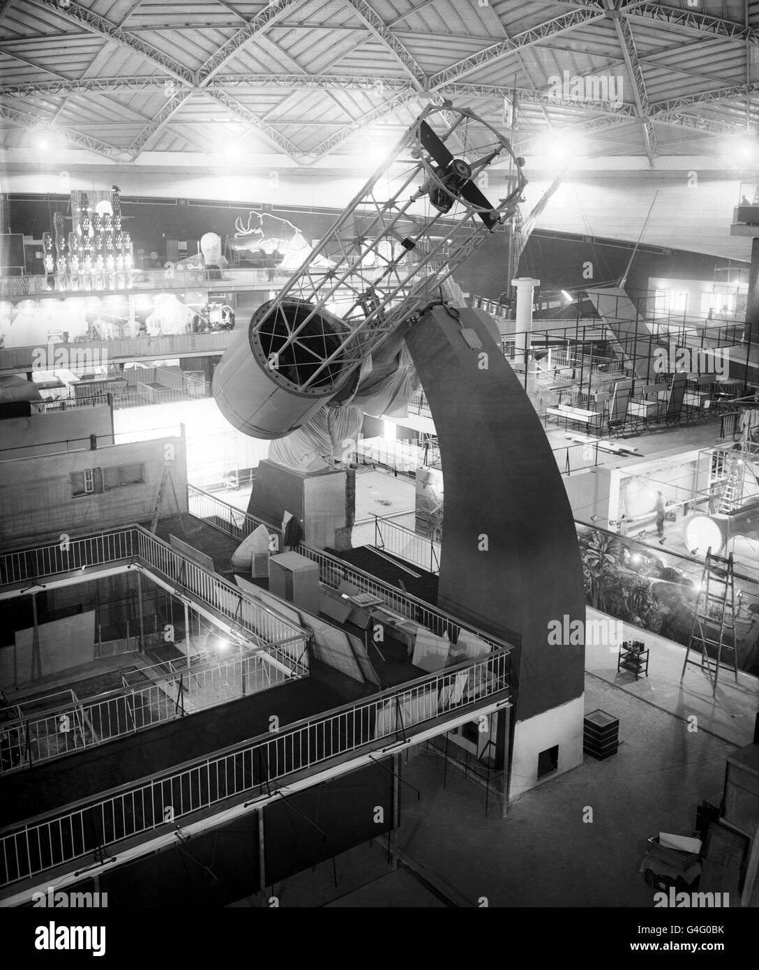 Discovery science discovery in Black and White Stock Photos & Images ...