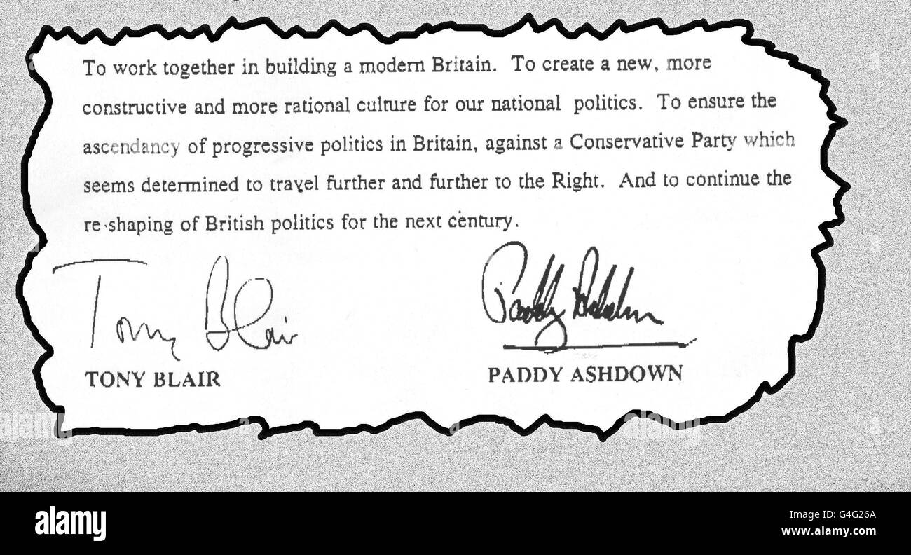 Two signatures hi-res stock photography and images - Alamy