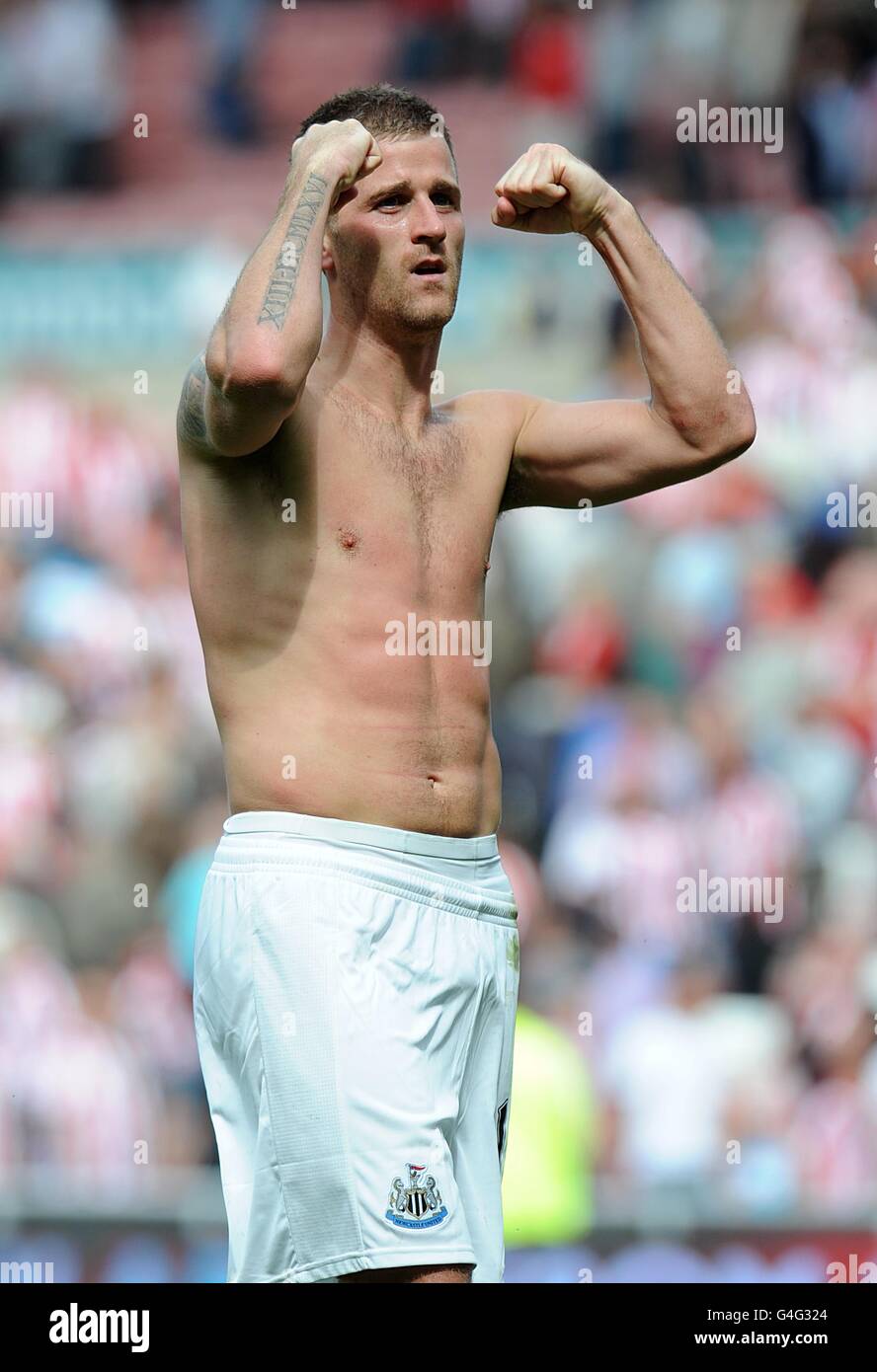 Newcastle uniteds ryan taylor celebrates hi-res stock photography and ...