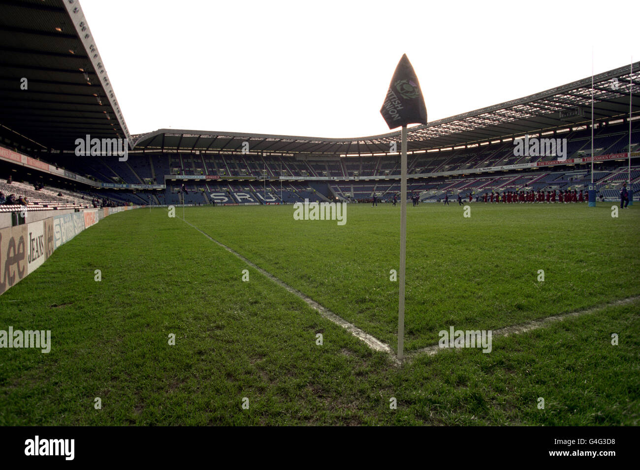 South and west stands at murrayfield stadium hi-res stock photography ...