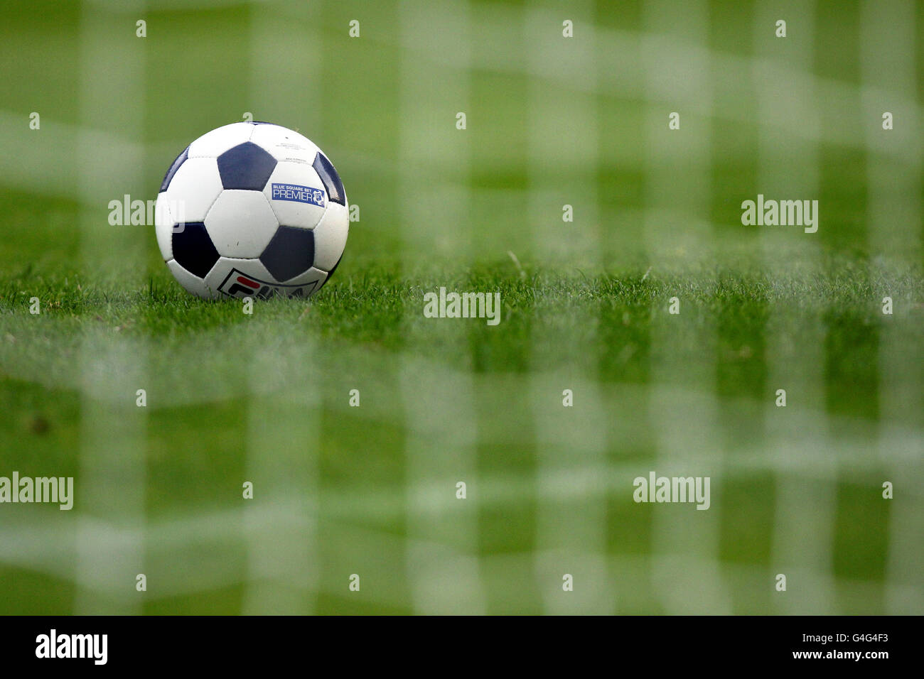 Square netting hi-res stock photography and images - Alamy