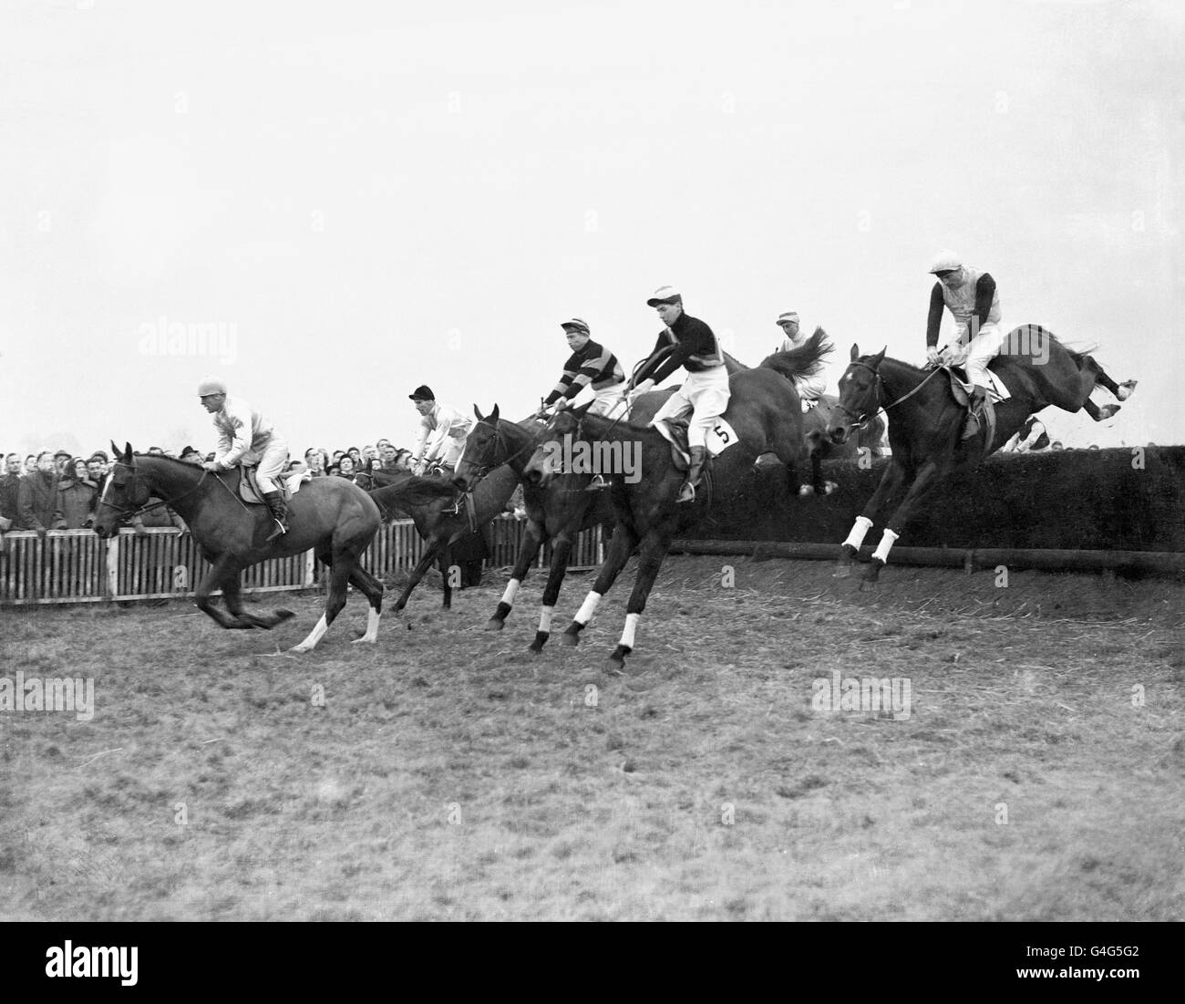 Horse Racing - King George VI Chase - Kempton Park Racecourse Stock ...