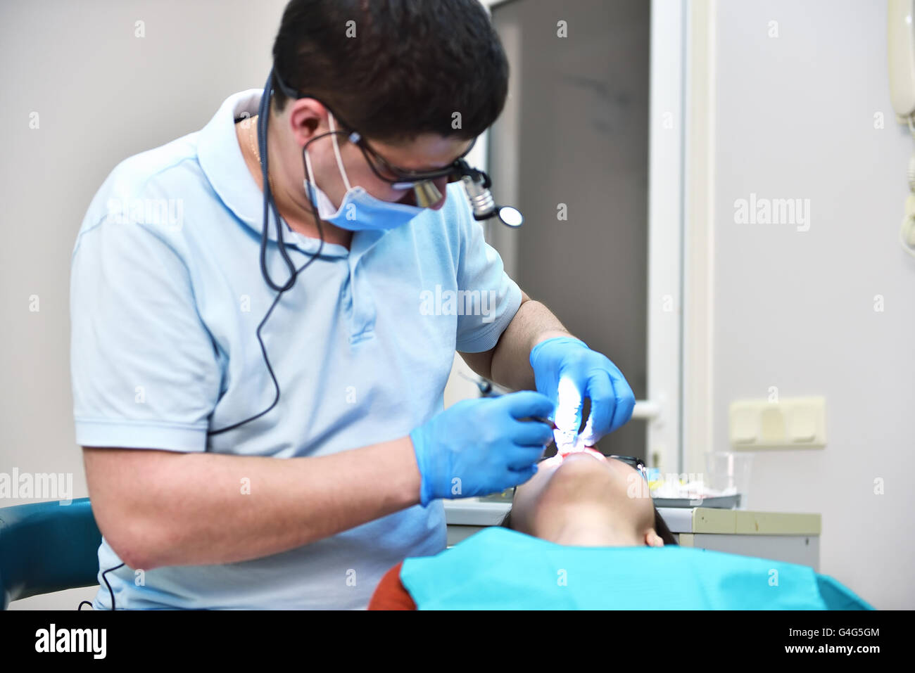 Operation clinic hi-res stock photography and images - Alamy