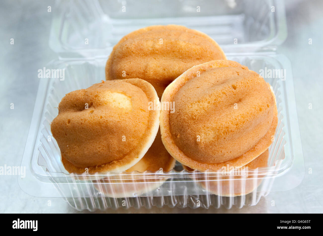 Fat cakes hi-res stock photography and images - Alamy