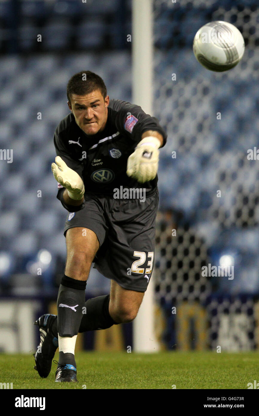 Goalkeeper richard odonnell hi-res stock photography and images - Alamy