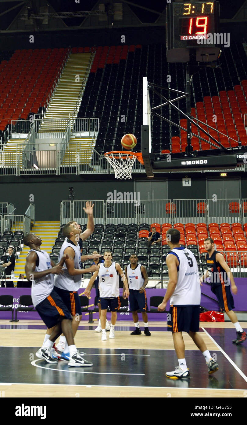 Basketball london gv mangrr hi-res stock photography and images - Alamy