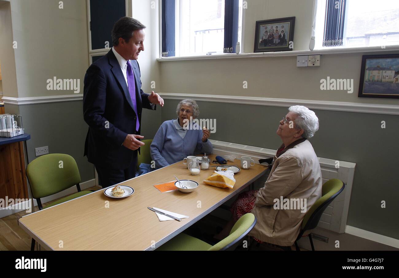 Prime Minister David Cameron meets with Joyce Davison and Sadie McGowan ...