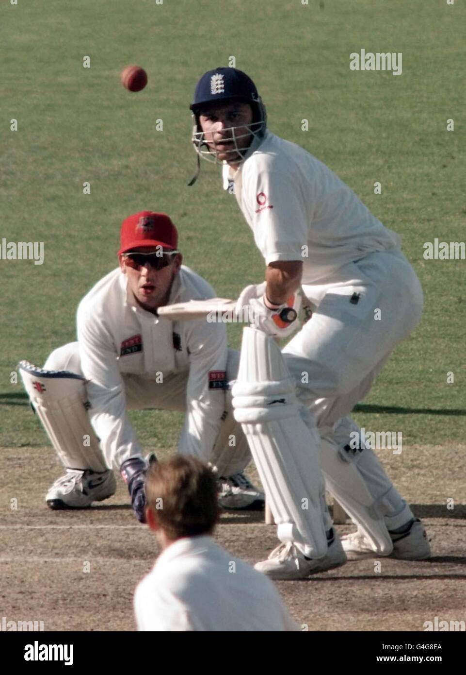 Englands mark ramprakash keeps his eye on the ball hi-res stock ...
