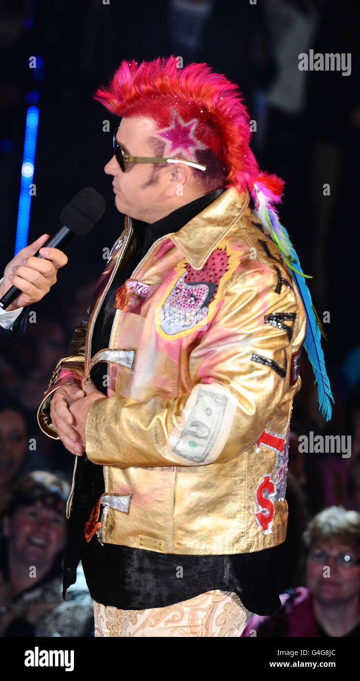 Darryn Lyons prepares to enter the Celebrity Big Brother house in ...