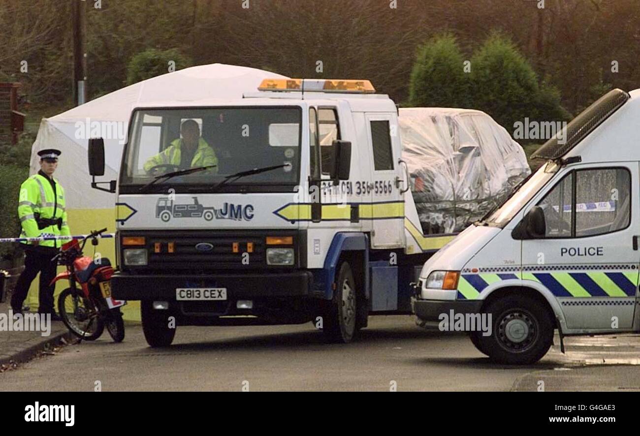 POLICE Missing/car & tent Stock Photo - Alamy