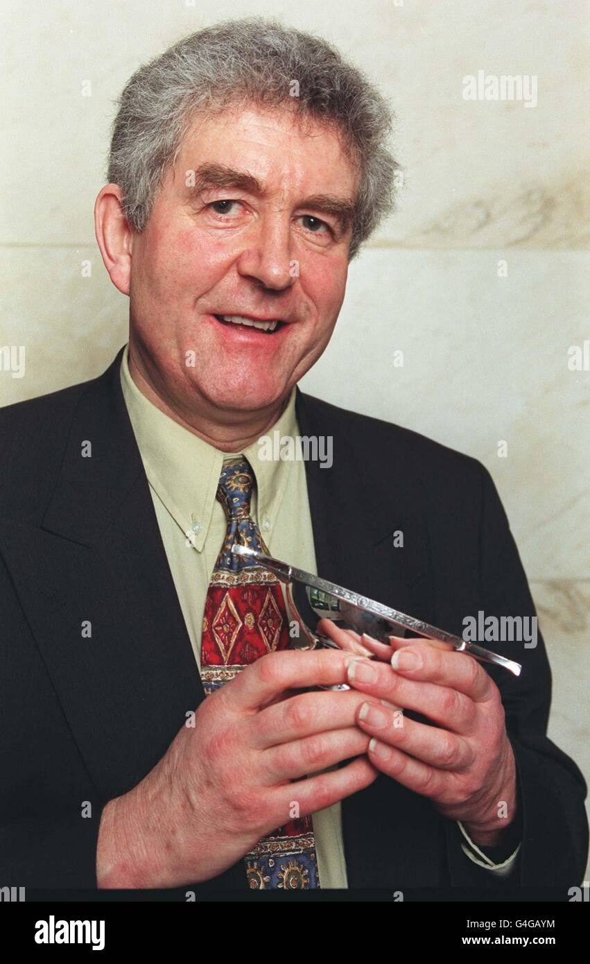 Rhodri morgan mp hi-res stock photography and images - Alamy