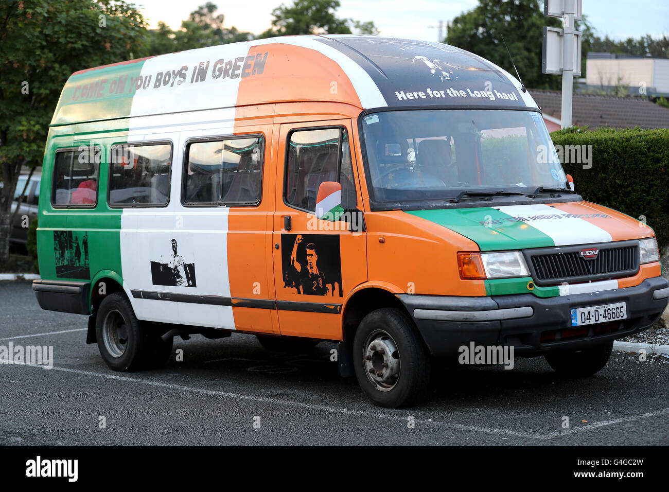A Republic of Ireland themed fan van Stock Photo - Alamy