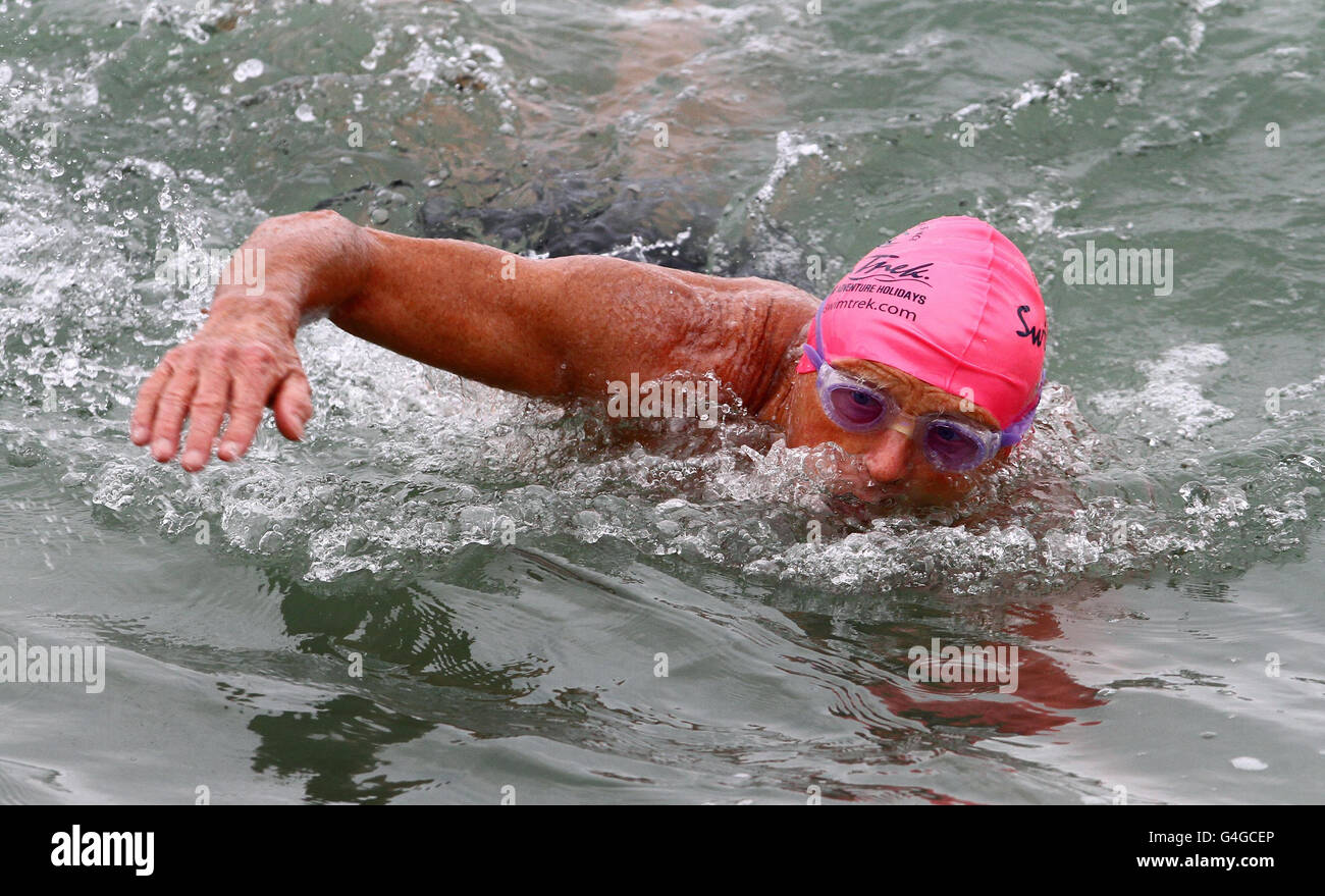 70 year old swimming hi-res stock photography and images - Alamy