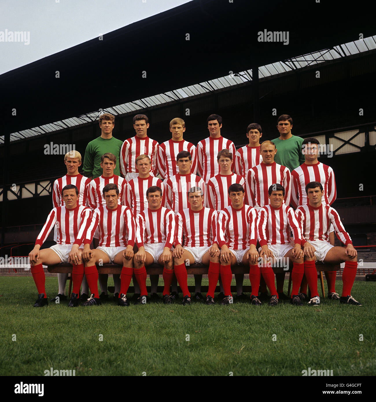 George kerr football hi-res stock photography and images - Alamy