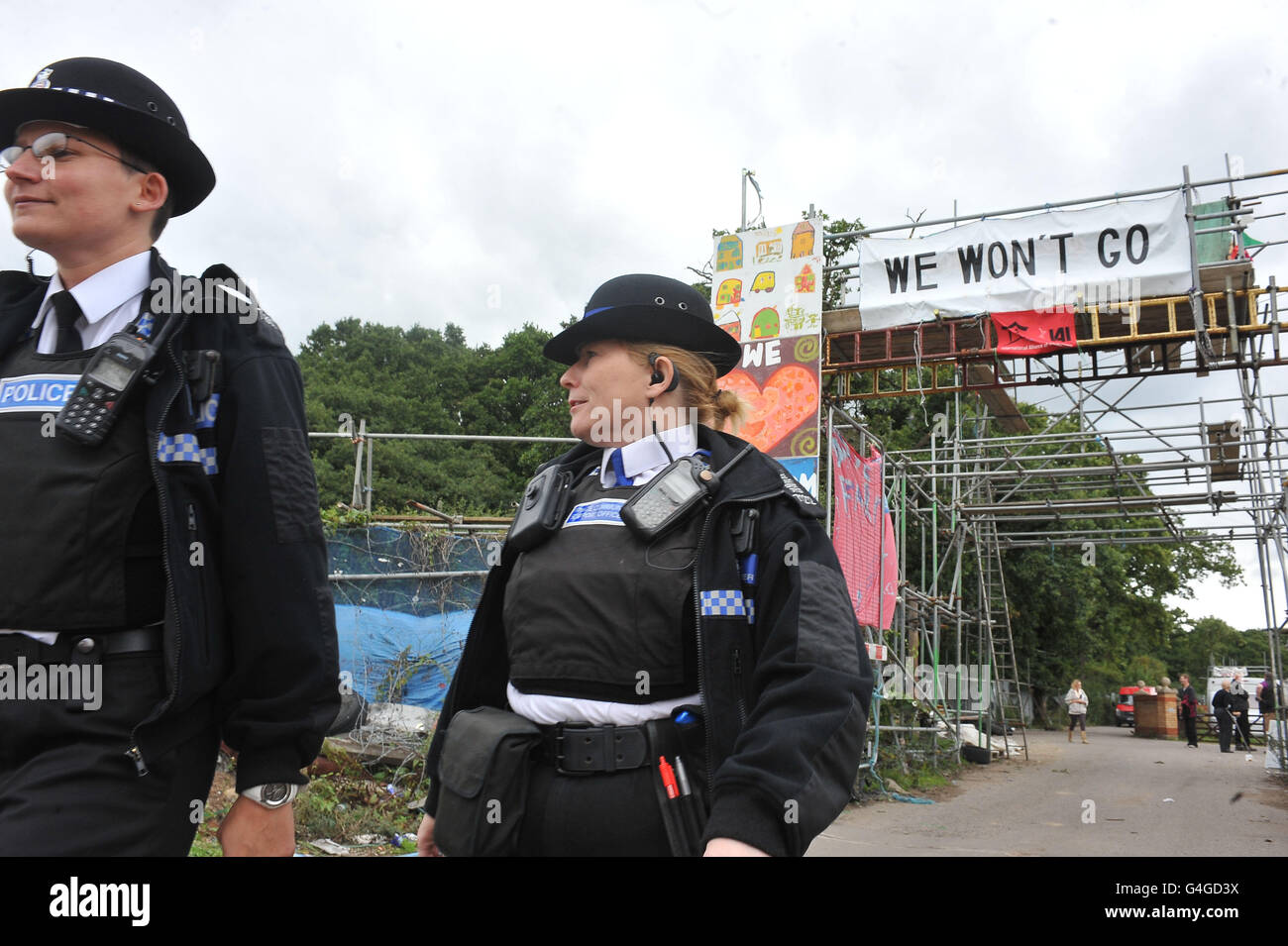 Two police officers leave hi-res stock photography and images - Alamy