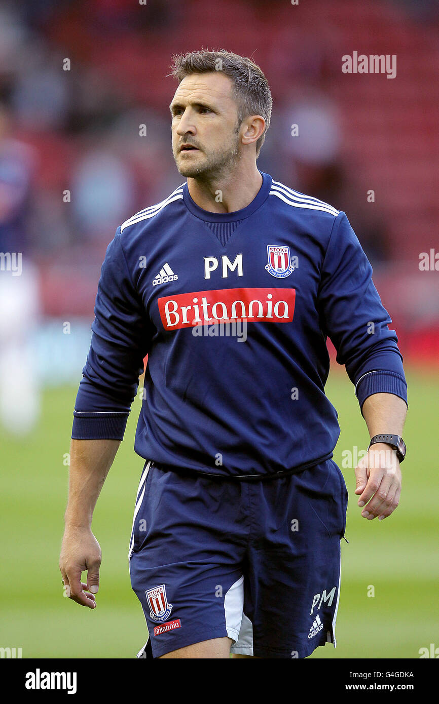 The physio co hi-res stock photography and images - Alamy