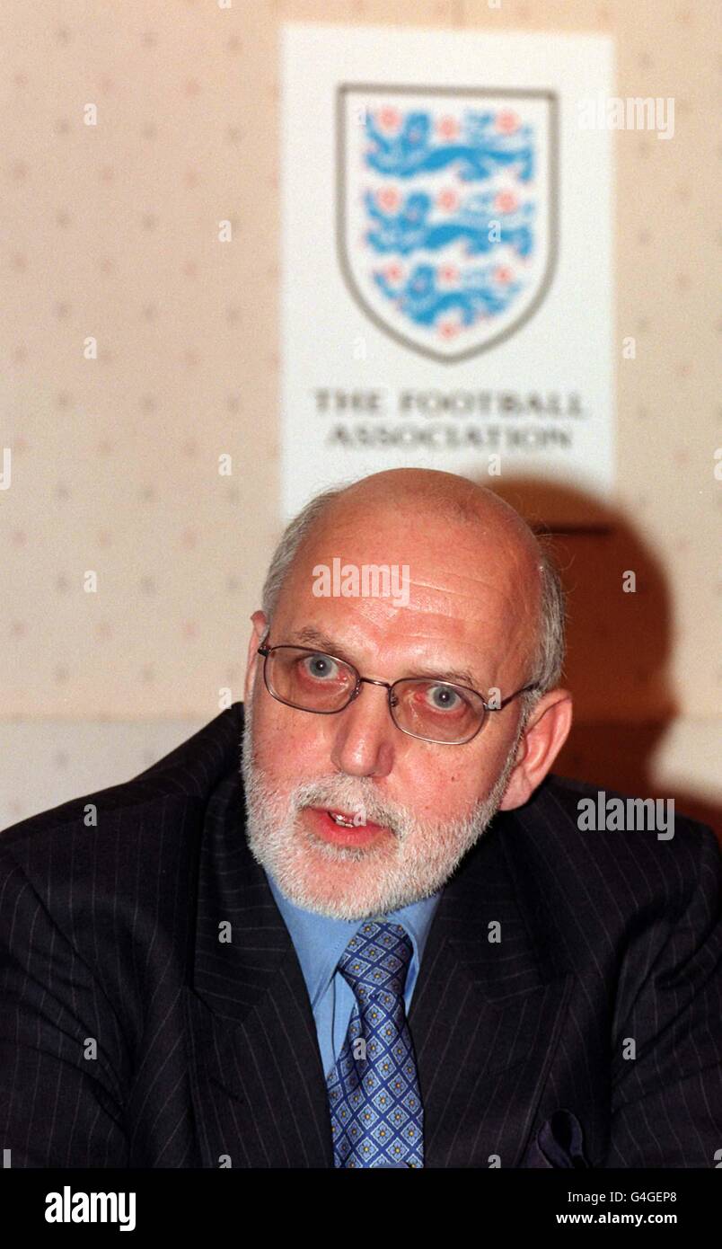 Geoff thompson hi-res stock photography and images - Alamy