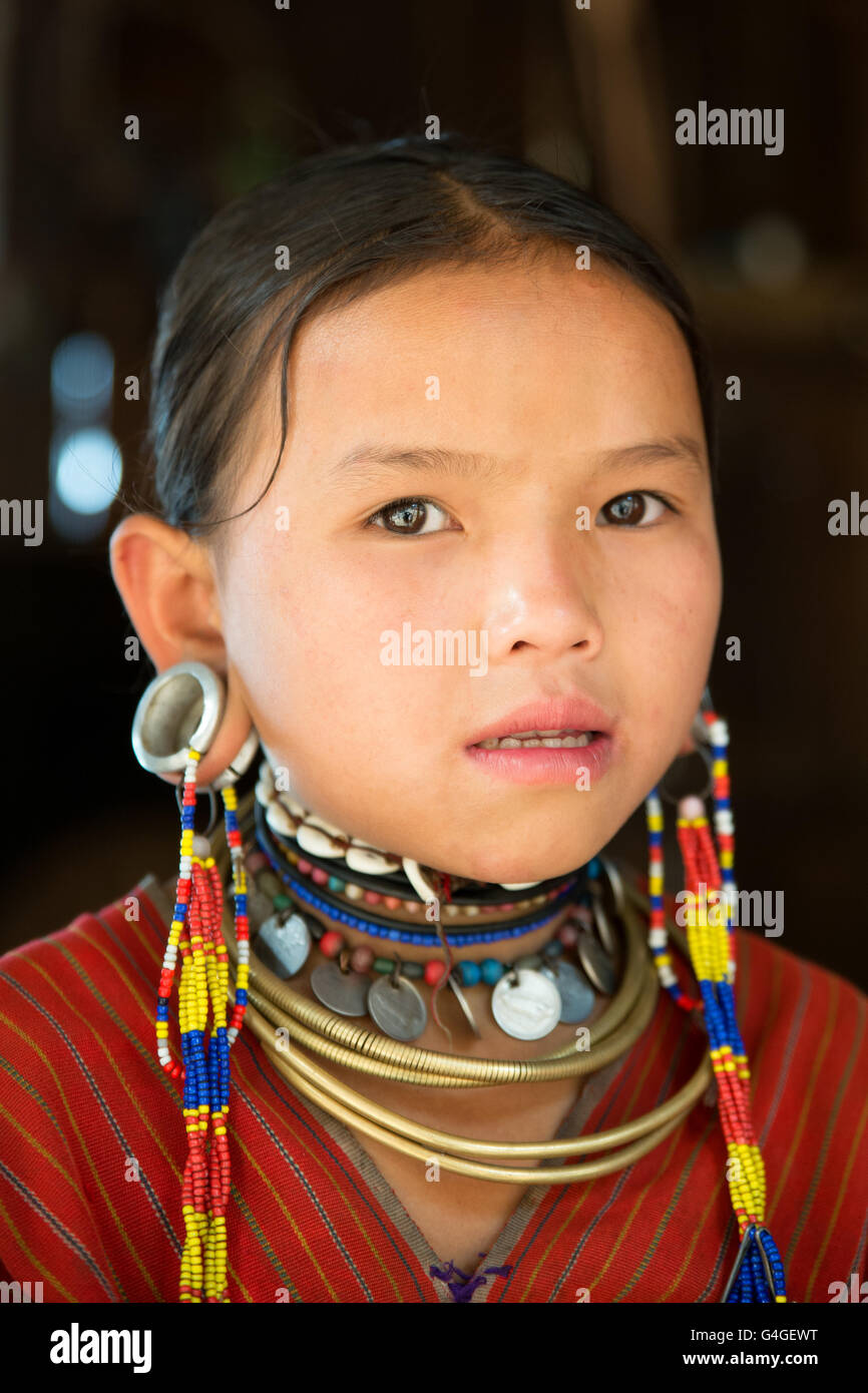 Portrait of a young Kayaw (Bwe) girl in traditional dress, Heti Ko ...