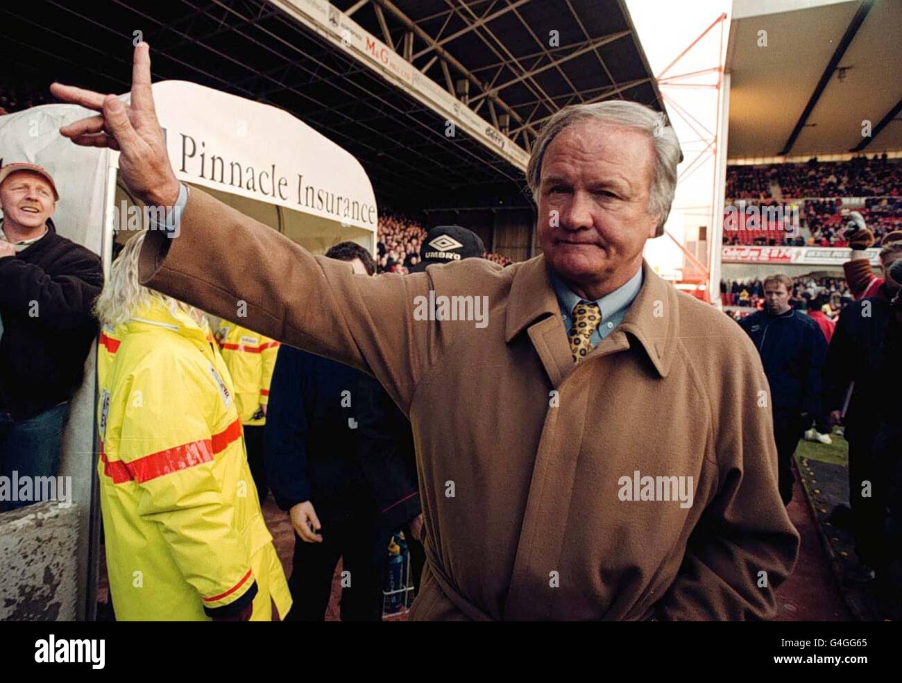 Ron atkinson waves to fans hi-res stock photography and images - Alamy