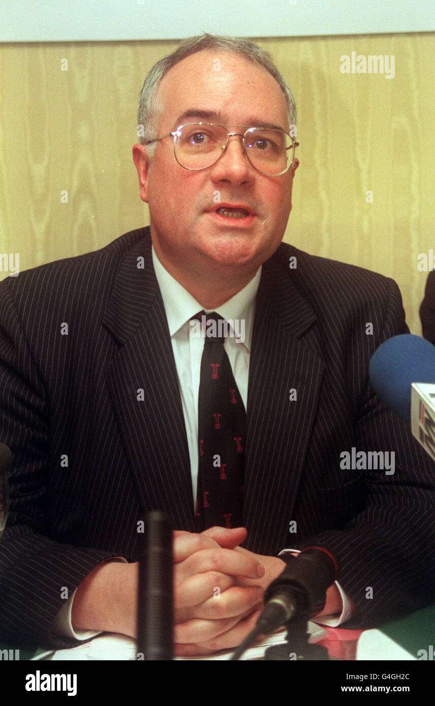 Robin Harris High Resolution Stock Photography and Images - Alamy