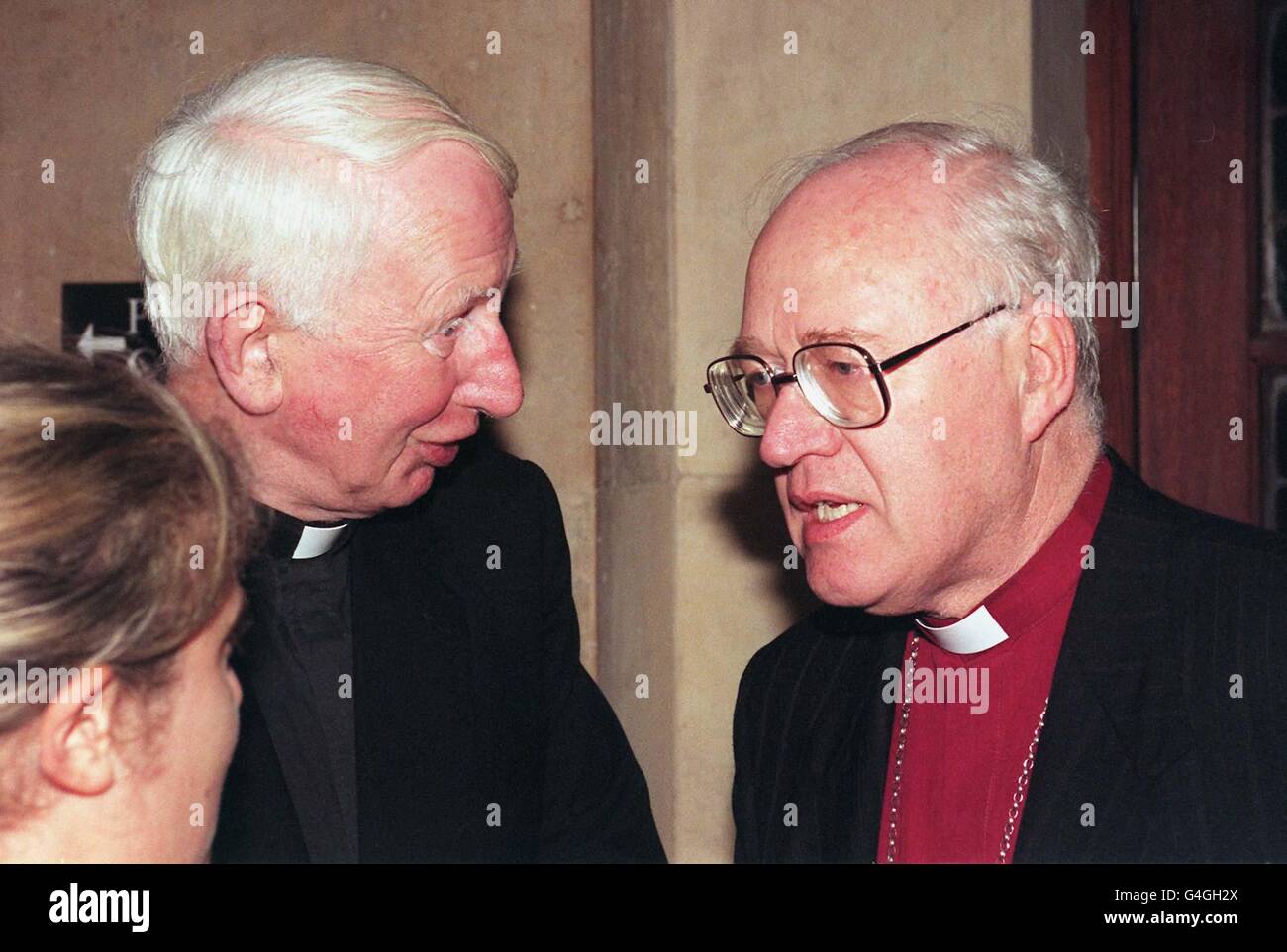 Archbishop of canterbury r and cardinal basil hume hi-res stock ...