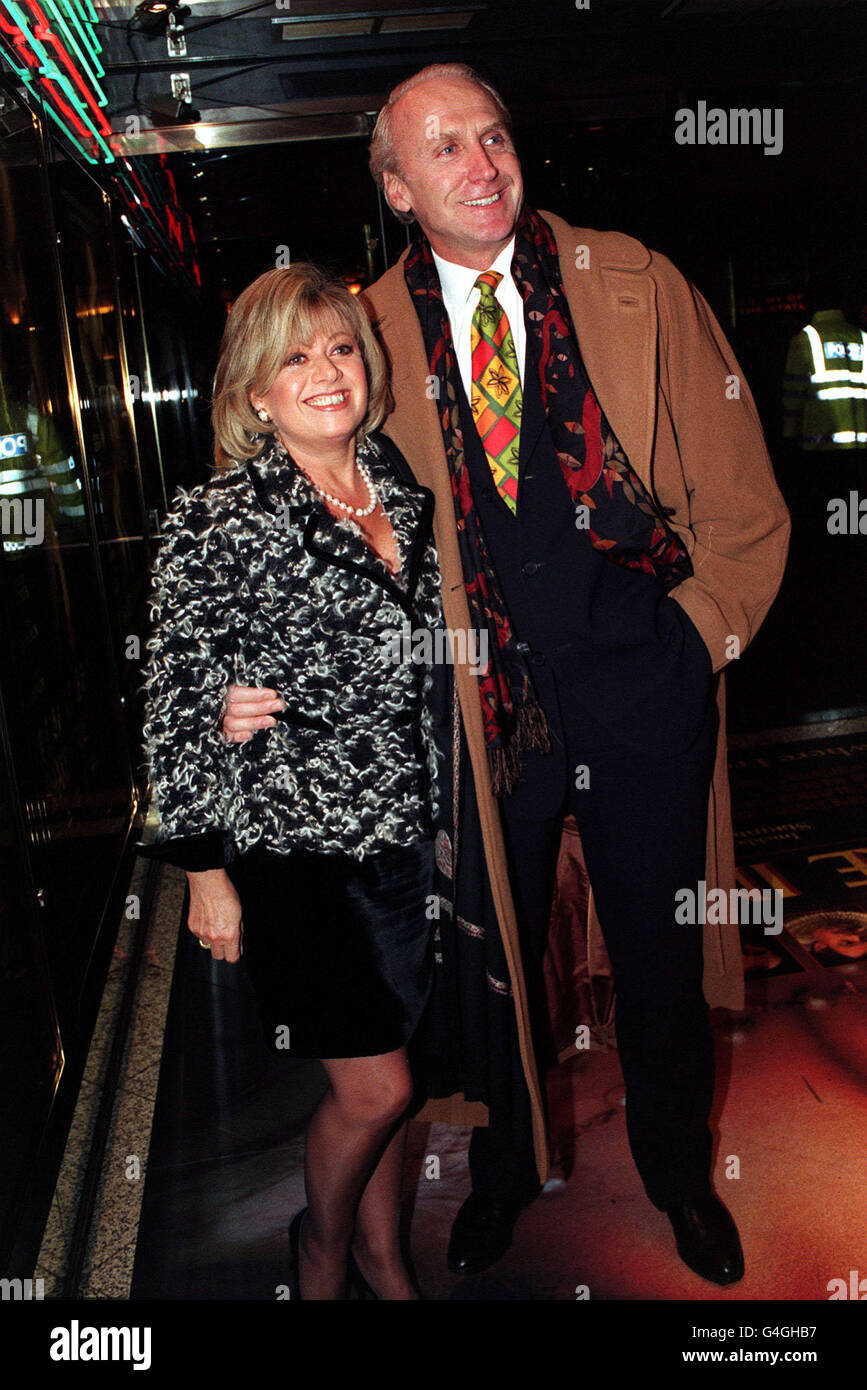 Singer Elaine Paige arrives at the European gala charity premiere of ...