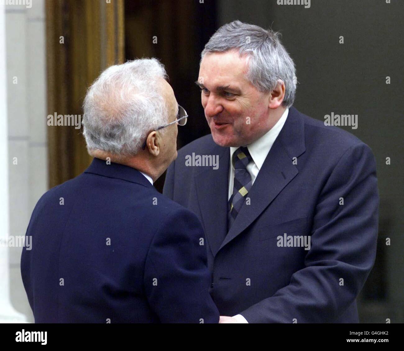 Irish pm bertie ahern hi-res stock photography and images - Alamy