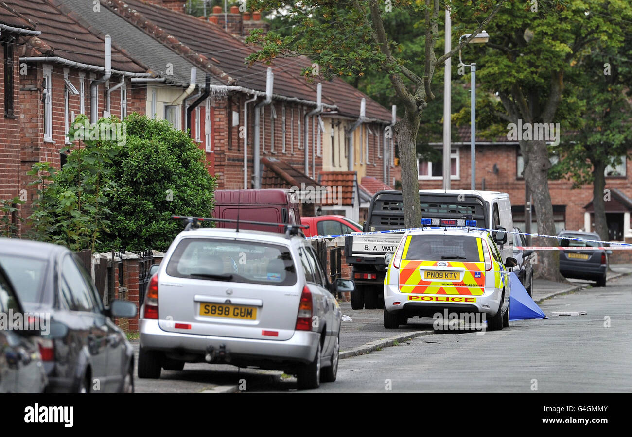 Anfield road view hi-res stock photography and images - Alamy