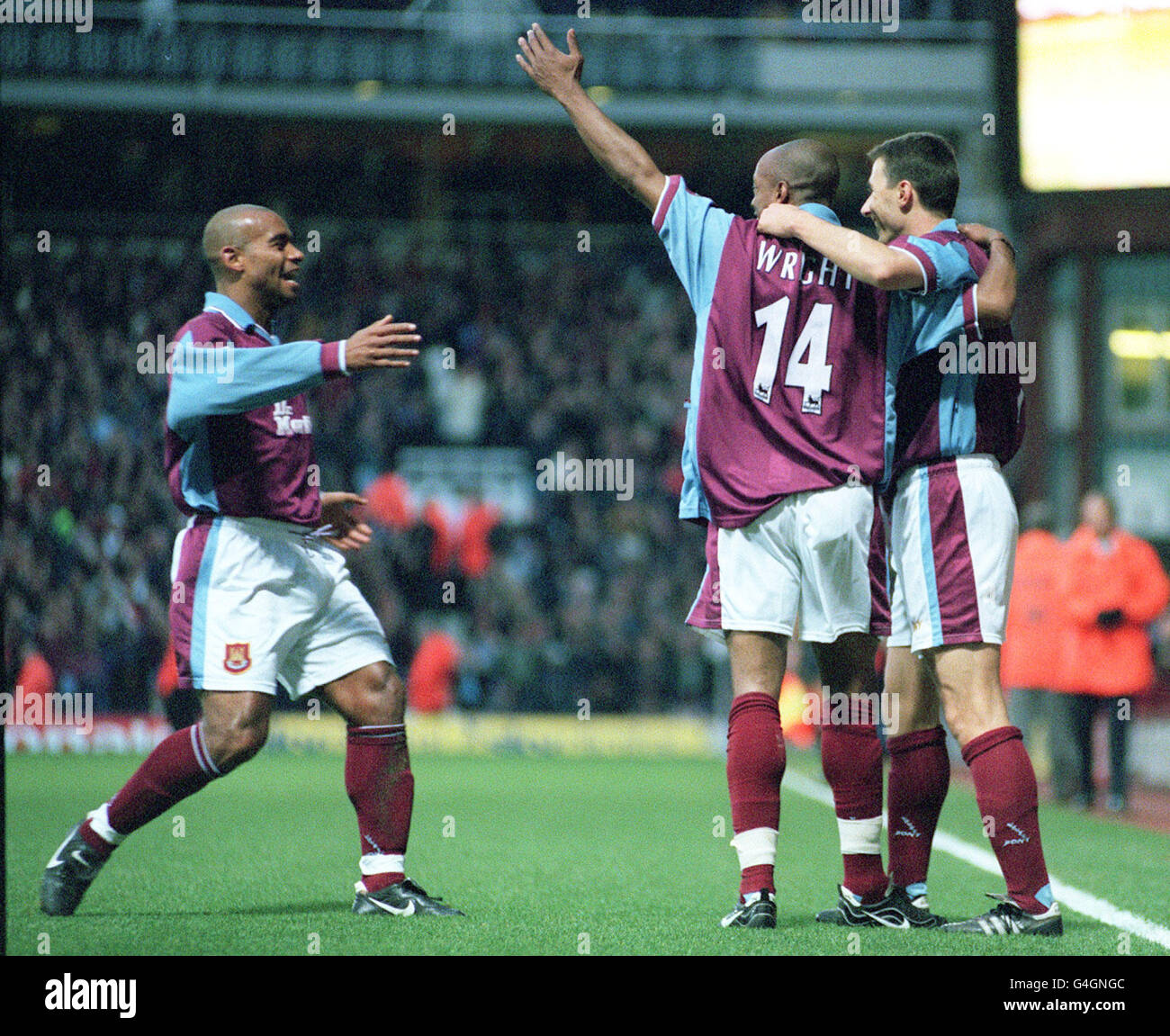 Sport football ian wright trevor sinclair hi-res stock photography and ...